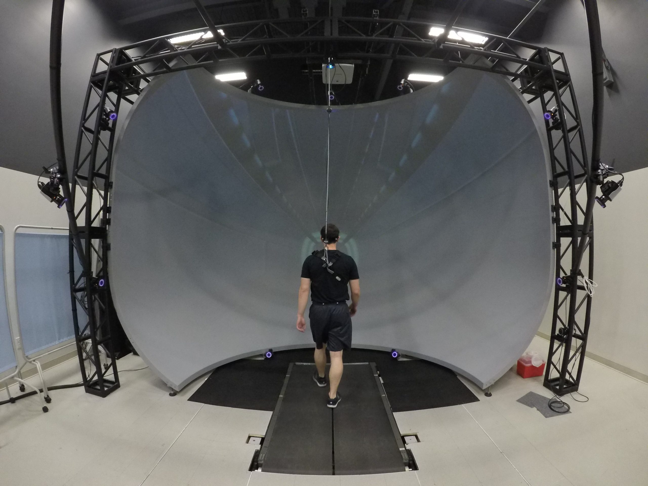 生物力学沉浸式实验室Immersive Labs - 赢富仪器-上海心理人因|生物力学|驾驶行为研究设备一站式解决方案提供者